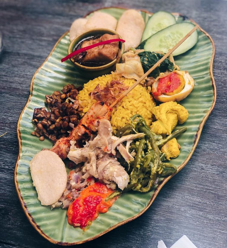 Milu By Nook, Resto Pemandangan Indah dan Menu Unik